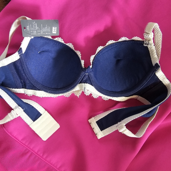Intimates & Sleepwear | Elegant Lace Trimmed Bra In Navy And Cream ...